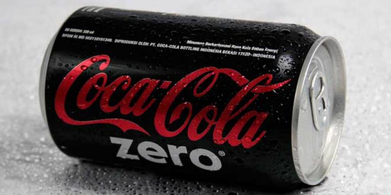 Coca Cola logra reducir en un 50% la cantidad de azúcar en sus productos