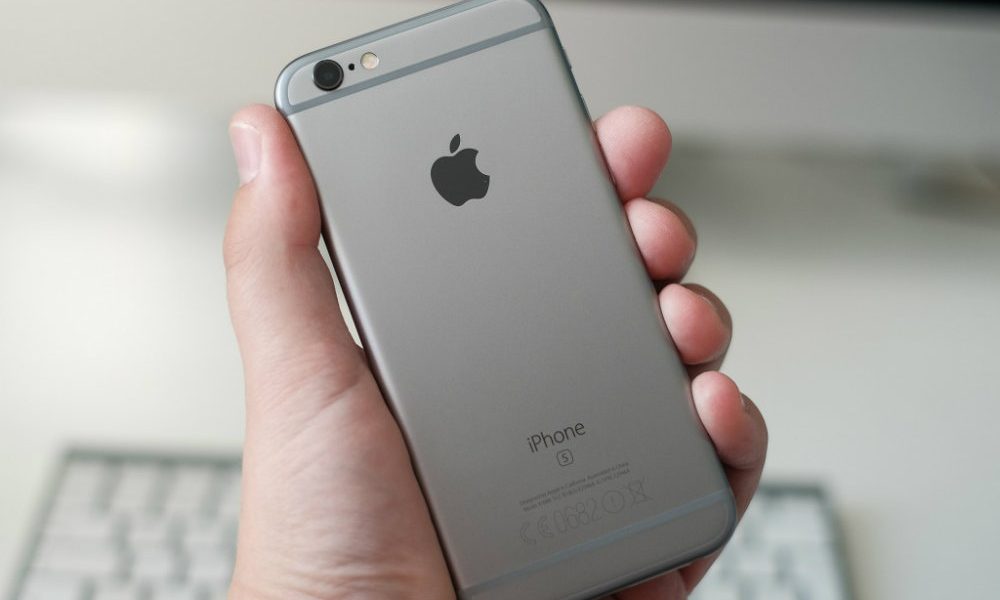 Apple ralentiza sus modelos de iPhones más antiguos