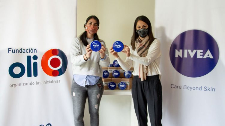 NIVEA dona productos para el cuidado de la piel a profesionales de salud