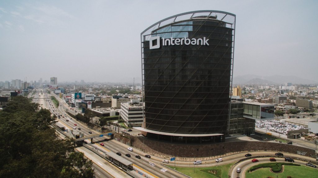 Interbank innova en el Perú con nueva estrategia de trabajo remoto - Mercado Negro