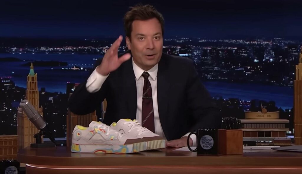 Lanzan zapatillas que cambian de color a medida que se desgastan