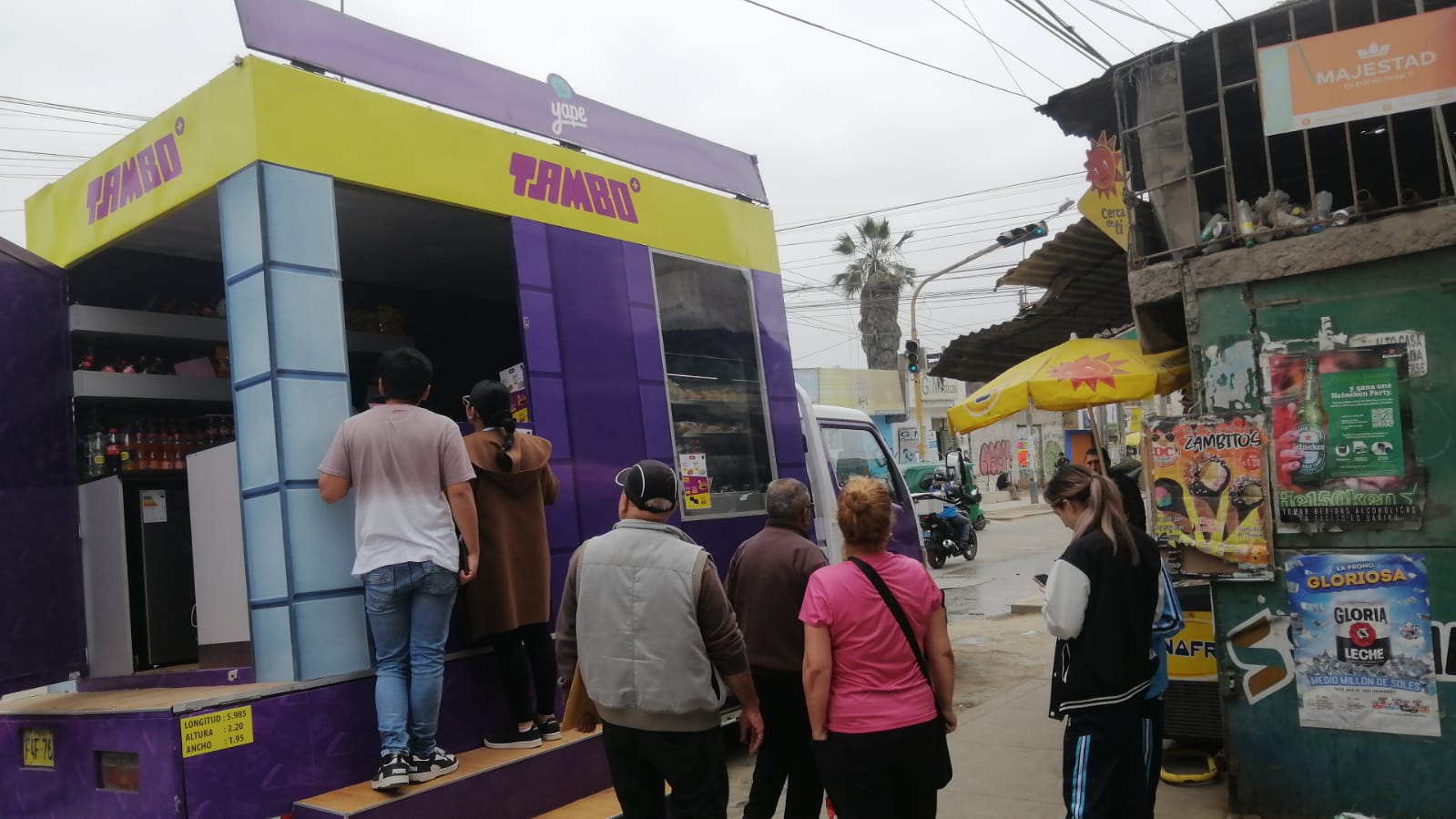Yape habilitó paraderos con ofertas exclusivas y un Tambo itinerante