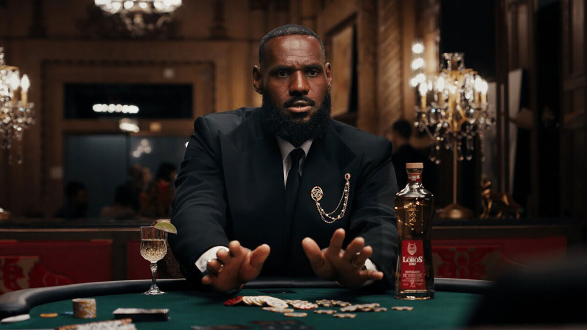 LeBron James debuta como agente secreto en la nueva campaña de Lobos ...