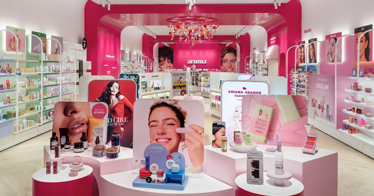 Aruma inaugura su primera flagship en Perú