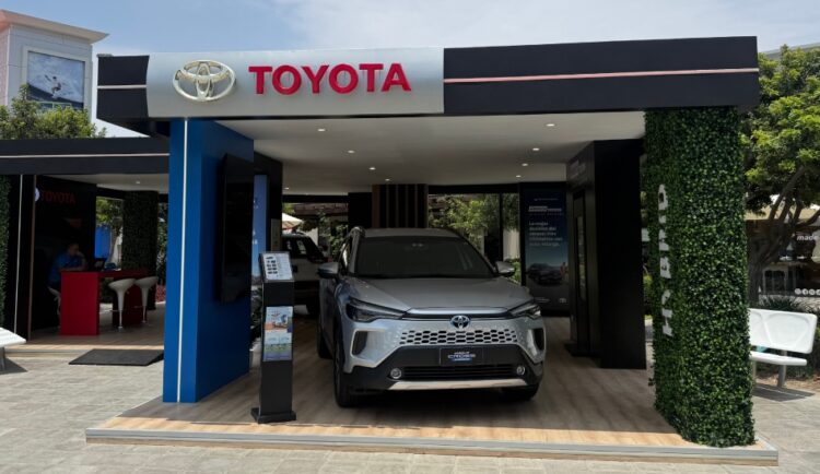 Toyota llega al Boulevard de y acerca su tecnología híbrida